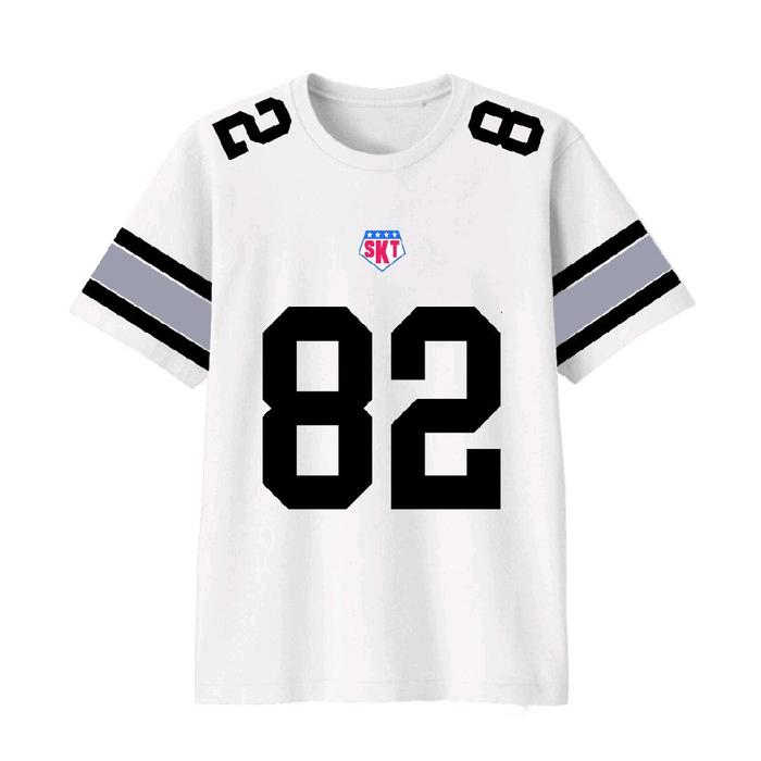 SKT Tshirt Jersey 82 Hitam Dengan Nomor 82 Dan Logo SKT Di Dada Sport ...
