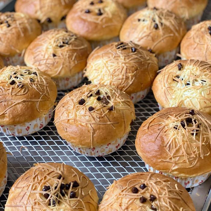 Roti Bunting 1 Kotak (Isi 9 – Berbagai Rasa) - Sabira