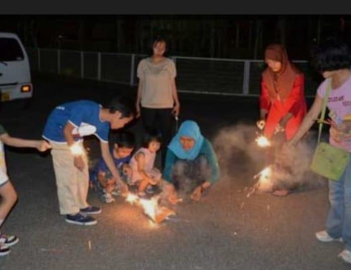 Kembang Api Petasan Pretek Gold House Durasi 3 Menit Harga Importir ...